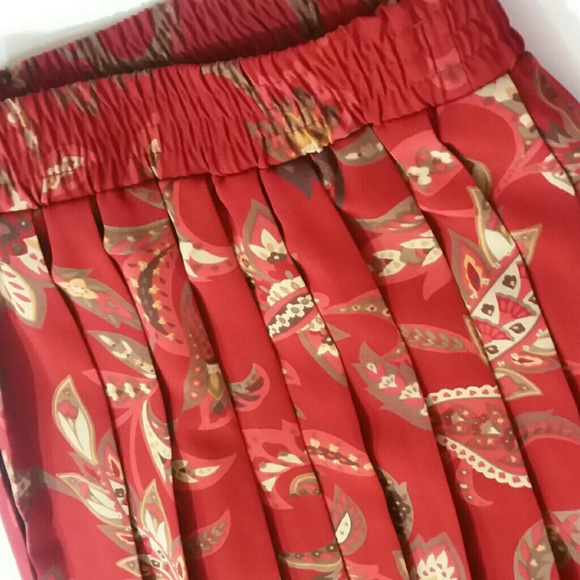 Alfred Dunner | Skirts | Alfred Dunner Two Piece Pleated Paisley Skirt ...